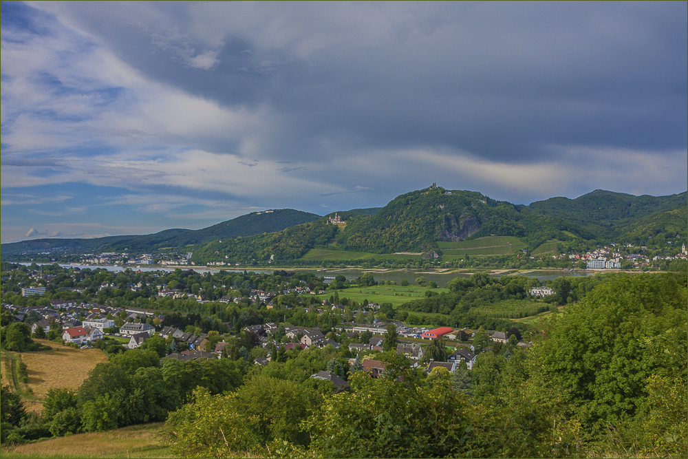 Blick vom Rodderberg (Heinrichsblick) auf das Siebengebirge Foto & Bild ...