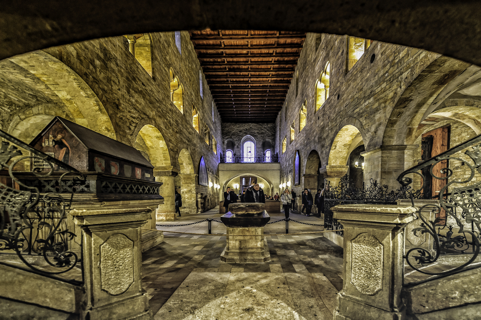 Blick von der Krypta Foto & Bild | dokumentation, januar, winter Bilder auf fotocommunity