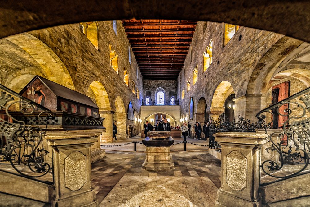 Blick von der Krypta Foto & Bild | dokumentation, januar, winter Bilder ...