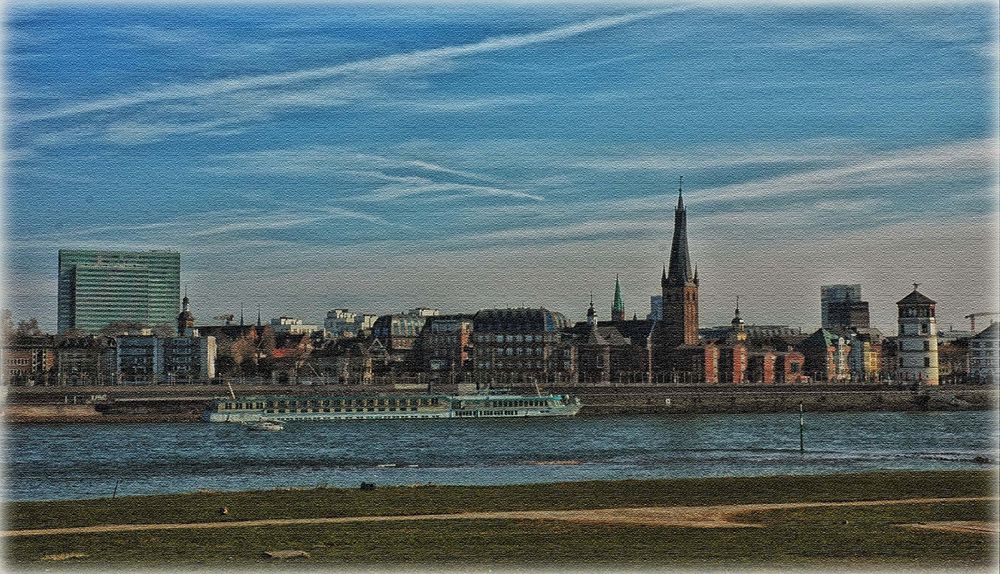 Blick von Oberkassel zur Altstadt Foto & Bild | world, deutschland ...