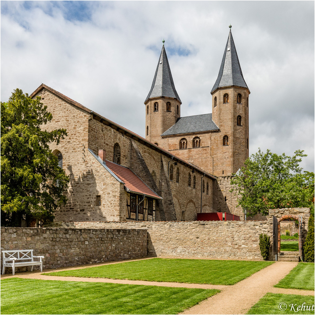 Blick zur Klosterkirche St. Vitus im Kloster Drübeck Foto & Bild | kirche, architektur, motive ...
