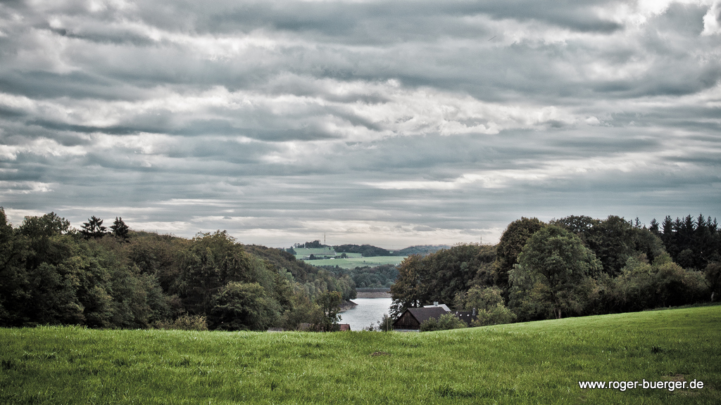 Blickrichtung Bevertalsperre Foto & Bild | landschaft, natur Bilder auf ...