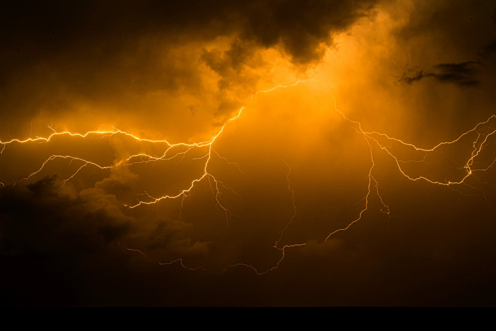 Blitze über Teltow Foto & Bild | spezial, outdoor, wolken Bilder auf ...