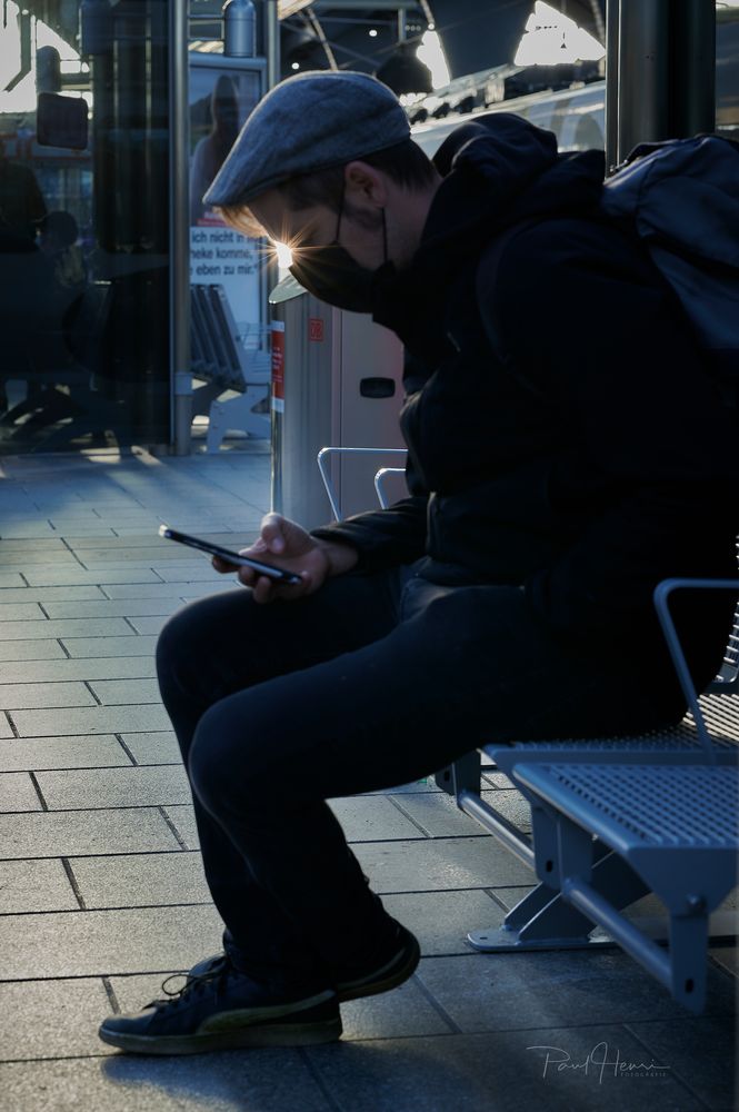 Blitzgedanke Foto & Bild | erwachsene menschen, streetfotografie mit menschen, alltagsereignisse ...