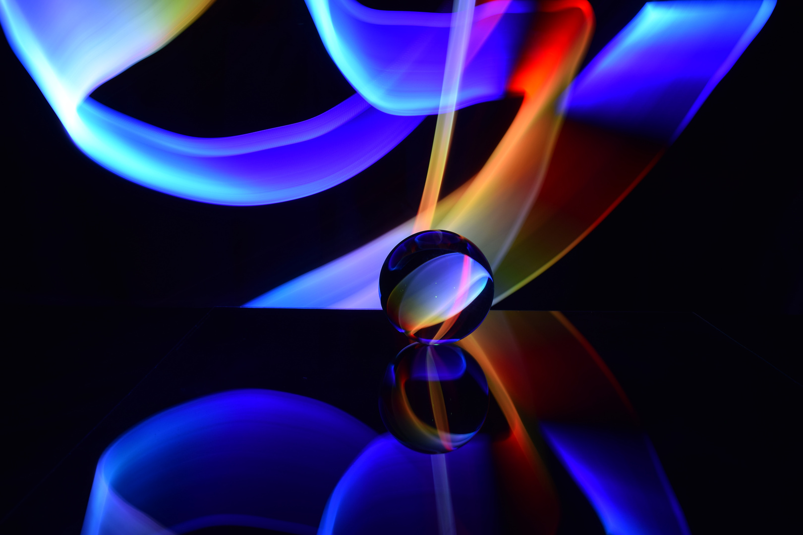 blue light fantasy Foto & Bild | art, spezial, kugel Bilder auf ...