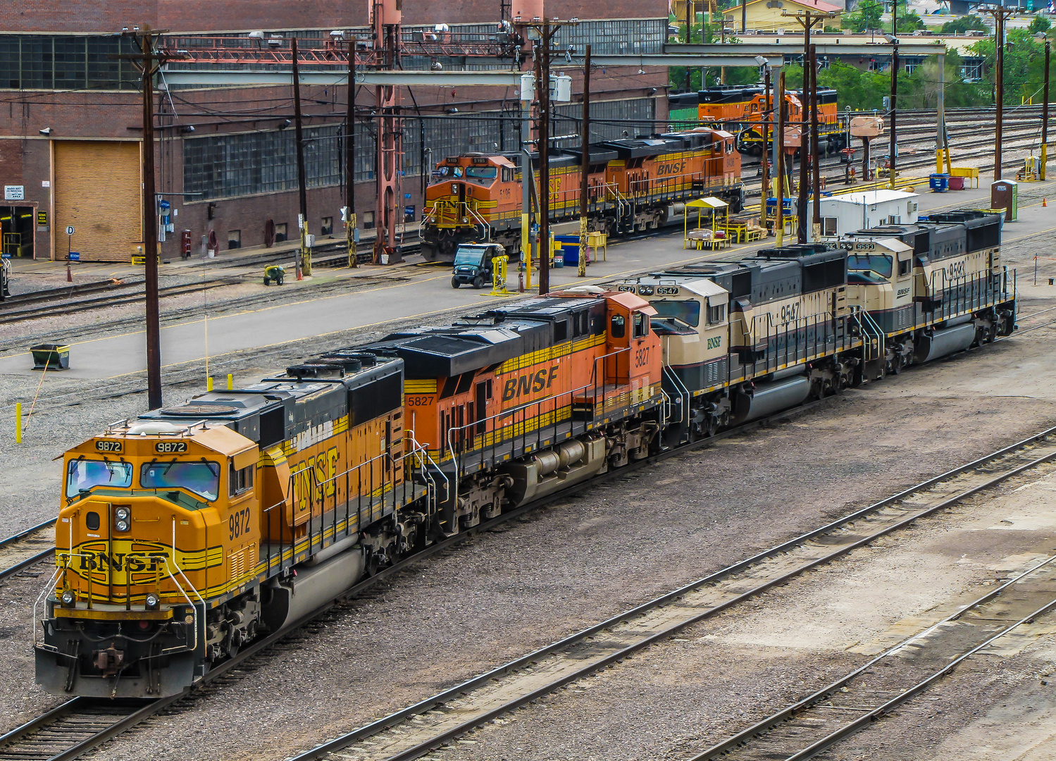 -- BNSF Dieselshops -- Foto & Bild | usa, eisenbahn, motive Bilder auf ...