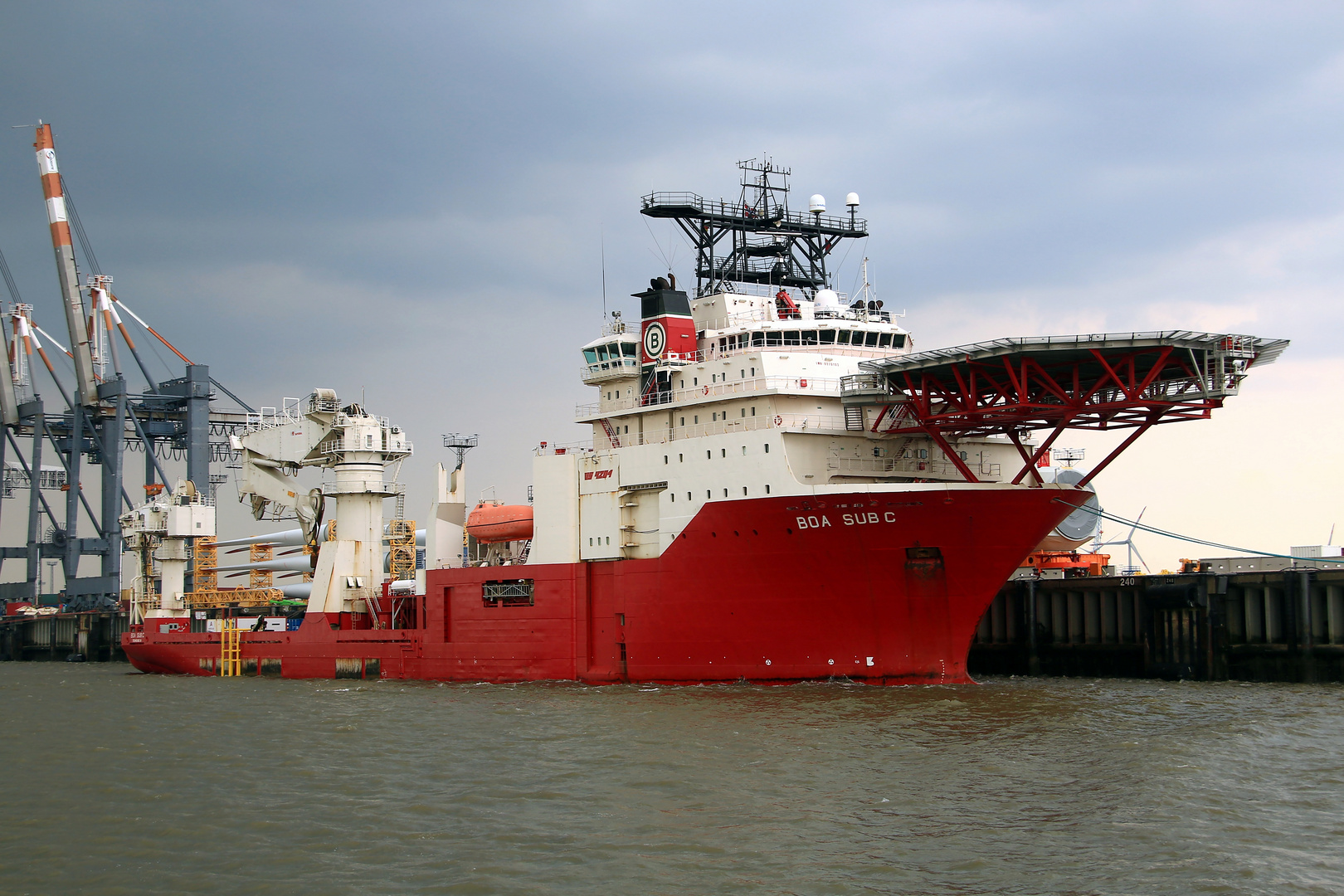 Boa Sub C Foto & Bild | wasser, schiff, weser Bilder auf fotocommunity