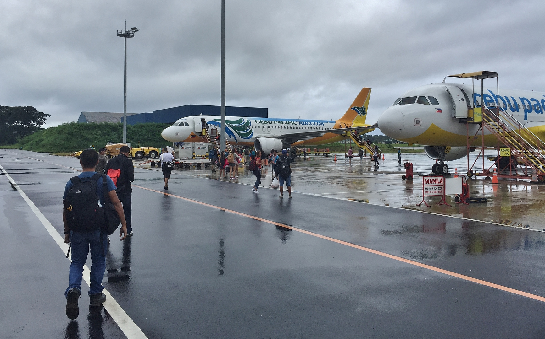 Boarding, zum ersten Foto & Bild | world, flugzeug, flughafen Bilder ...