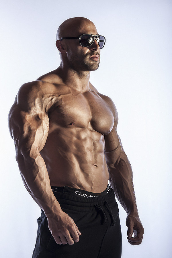Bodybuilder Foto & Bild | portrait, portraitfotografie männer, studio ...