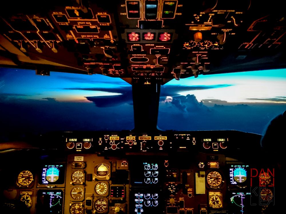 Boeing 767 Cockpit Foto & Bild | luftfahrt, passagiermaschinen, details ...