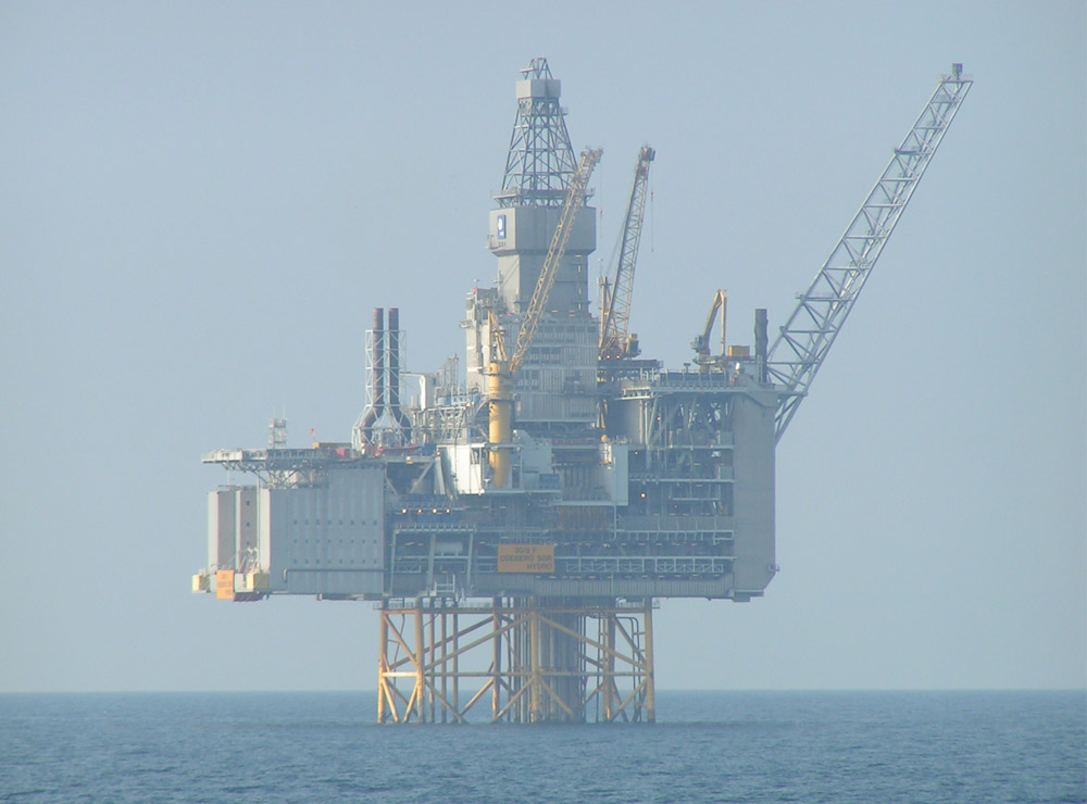 Bohrinsel in der Nordsee Foto & Bild | industrie und technik ...