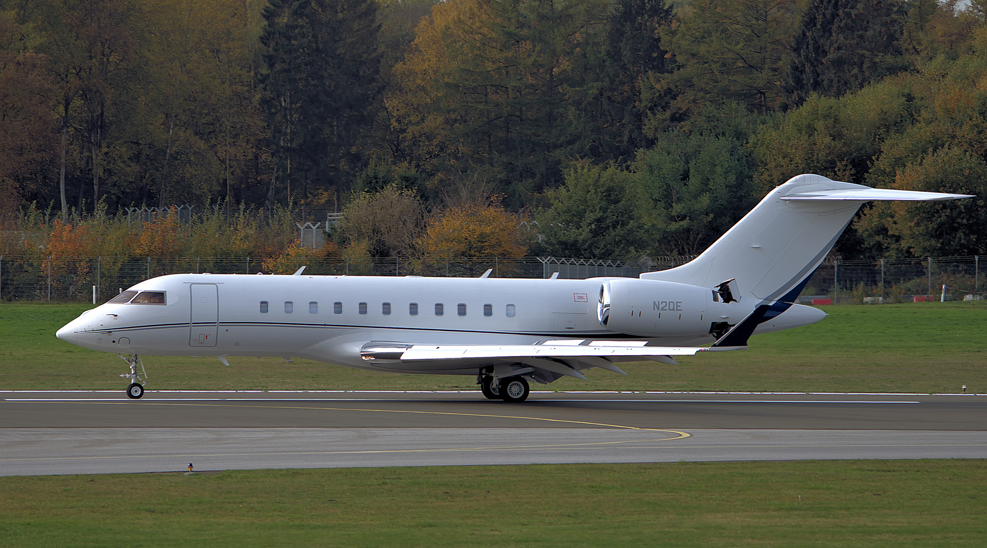 BOMBARDIER BD-700-1A11 Foto & Bild | luftfahrt, passagiermaschinen ...