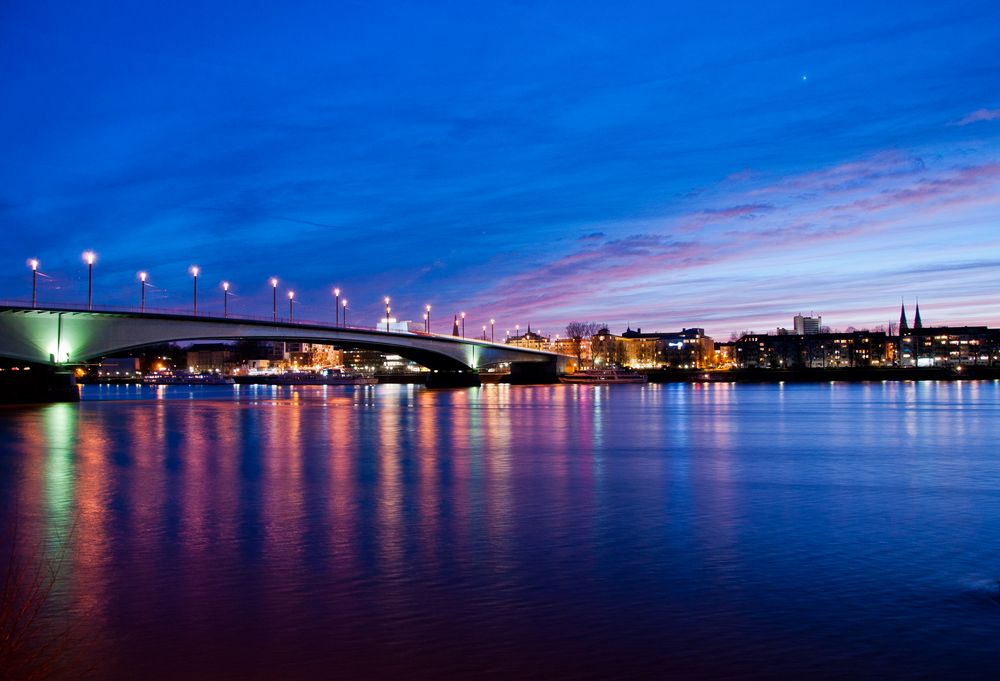 Bonn am Abend Foto & Bild | world, nacht, rhein Bilder auf fotocommunity