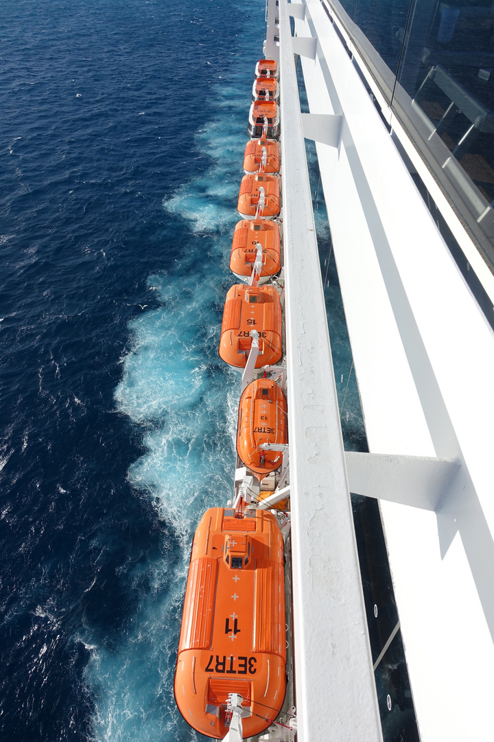 Boot Foto & Bild | meer, schiff, kreuzfahrt Bilder auf fotocommunity