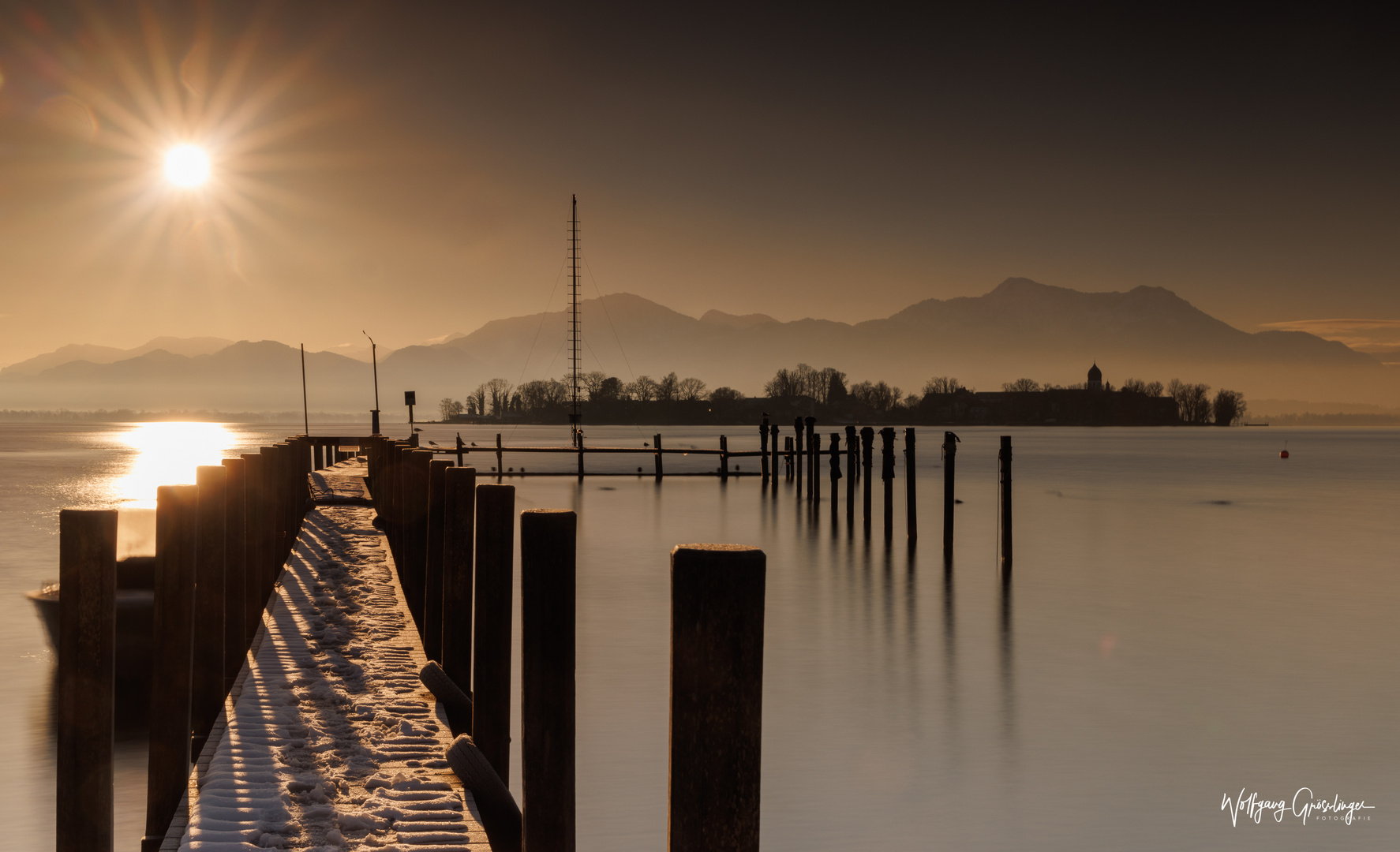 Bootsanleger in Gstadt am Chiemsee Foto & Bild | jahreszeiten, winter, sonnenaufgänge Bilder auf ...