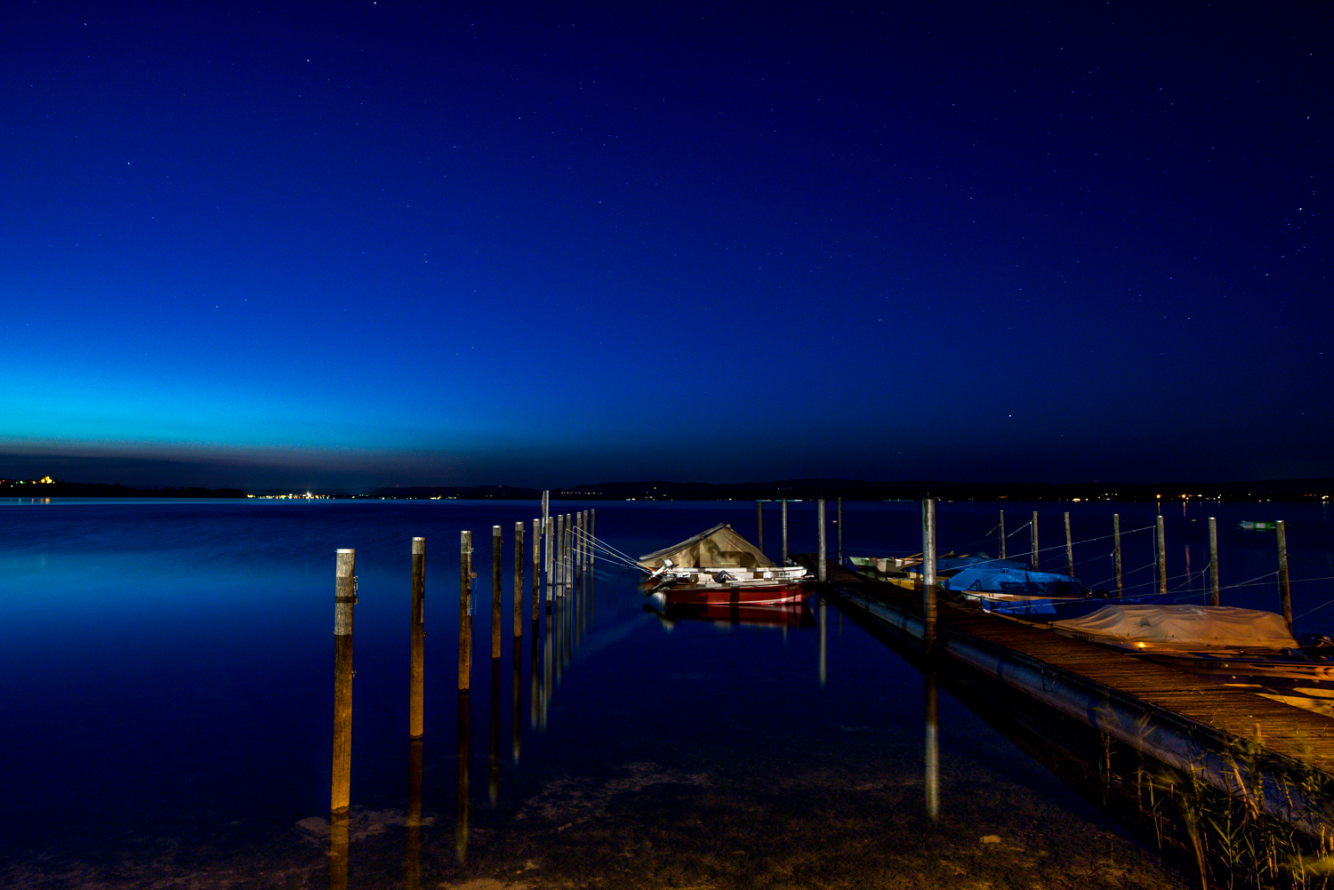 Bootssteg Seestern Foto & Bild | himmel & universum, blaue stunde ...