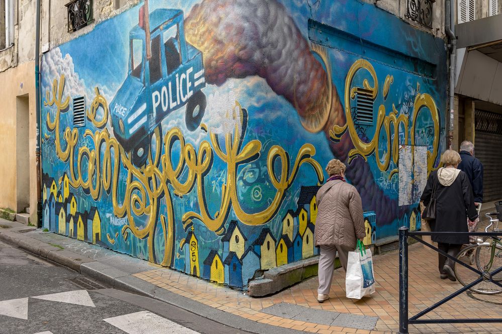 Bordeaux, un coin de rue. photo et image | europe, france, aquitaine ...