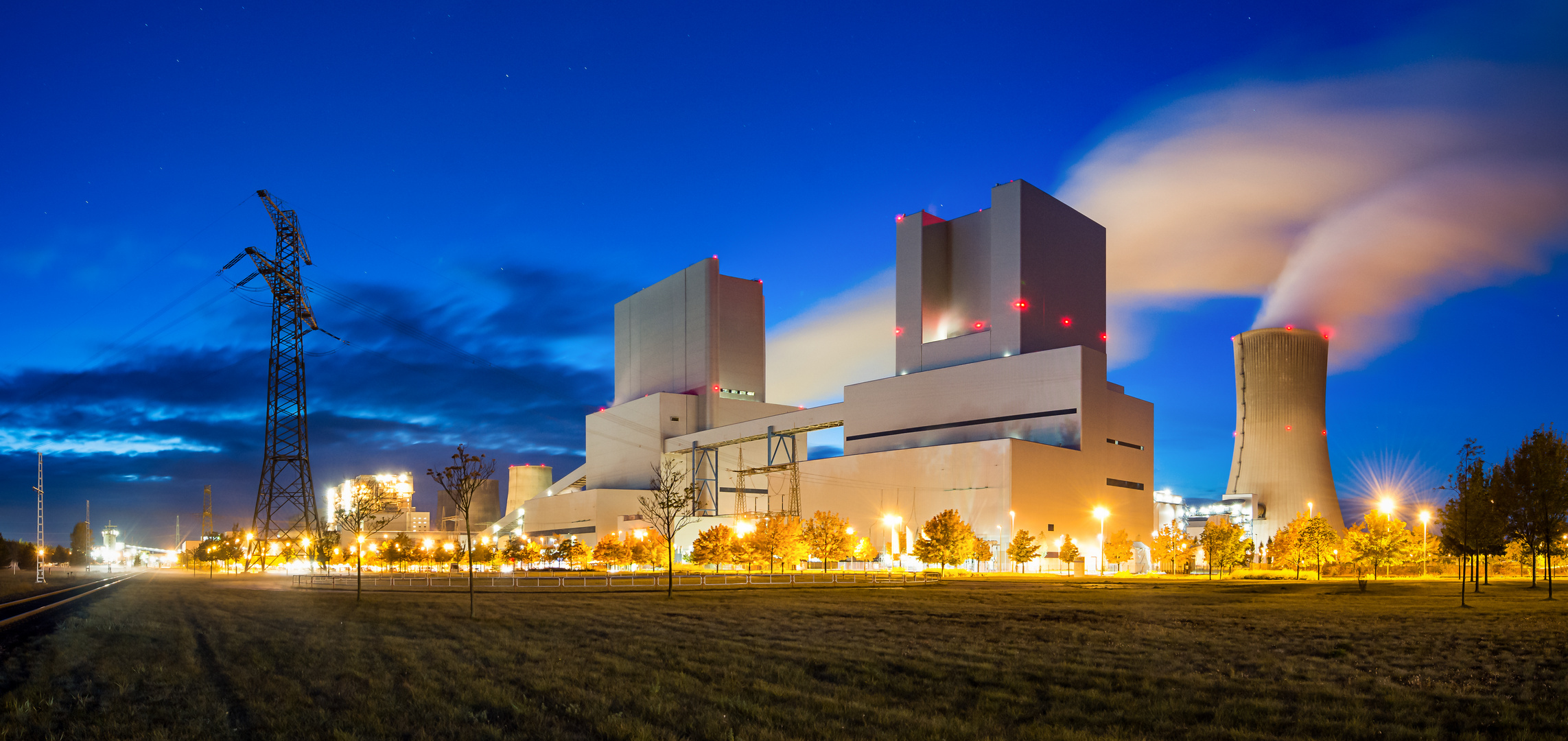 Boxberg Foto & Bild | architektur, industrie und technik, architektur ...