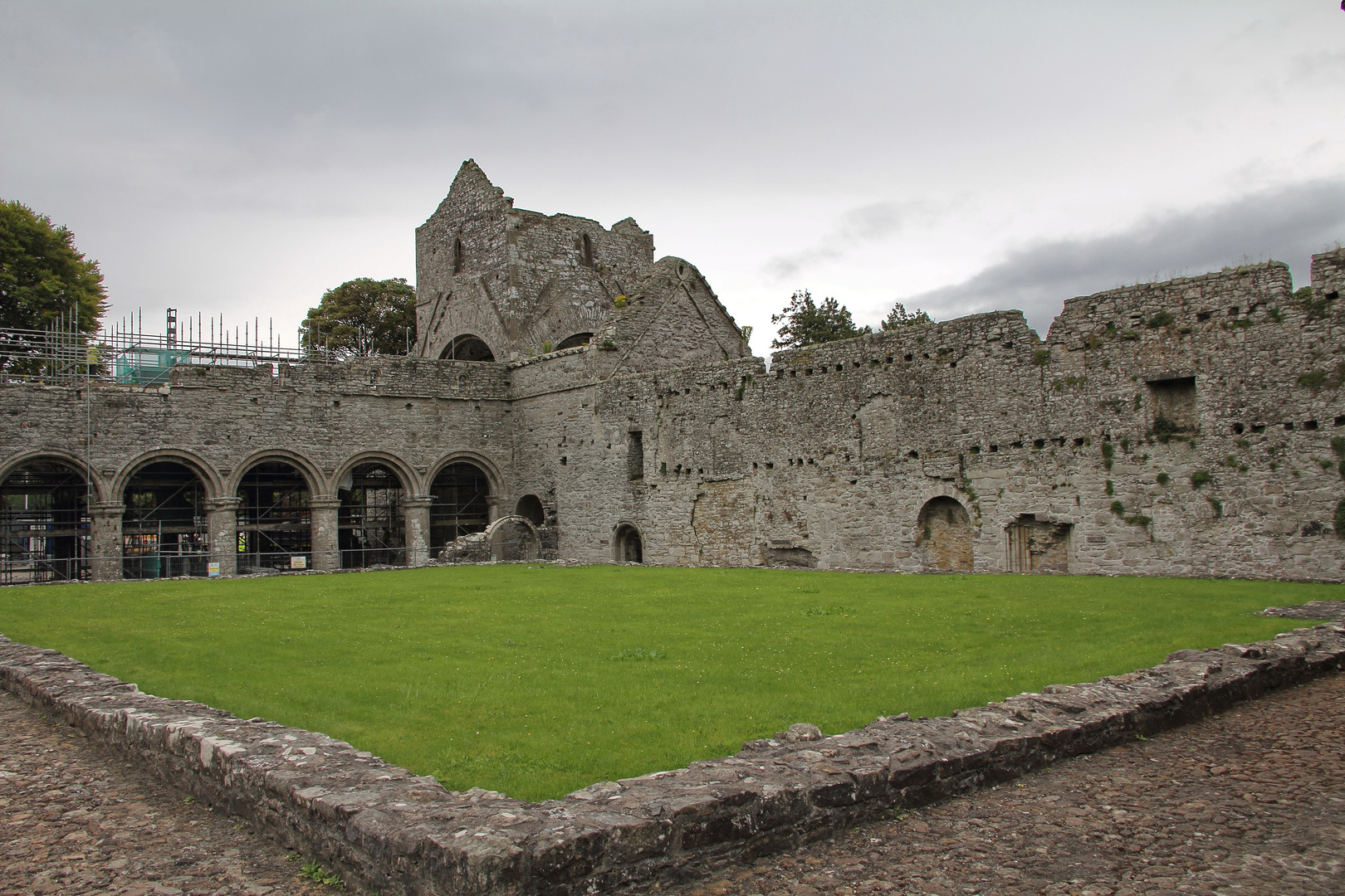 Boyle Abbey Foto & Bild | europe, united kingdom & ireland, ireland ...
