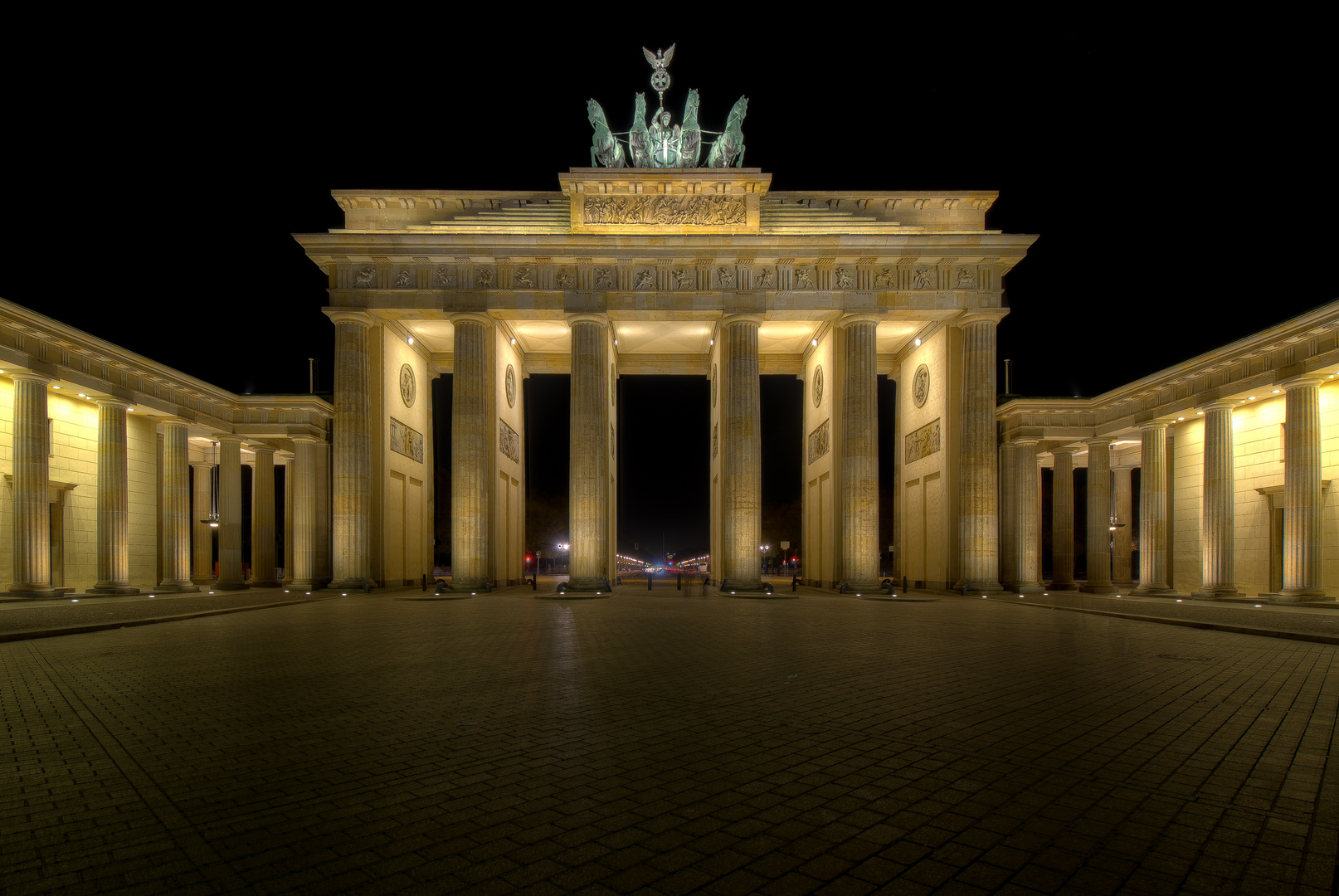 Brandenburger Tor bei Nacht Foto & Bild | techniken, aufnahme-techniken ...