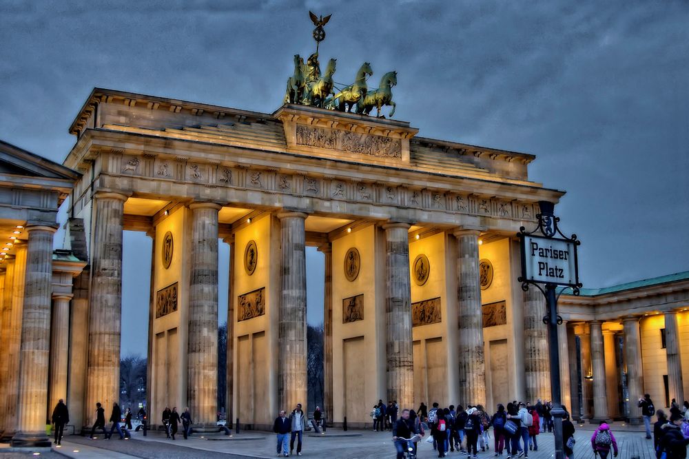 Brandenburger Tor HDR Foto & Bild | city, night, skotasmus Bilder auf ...