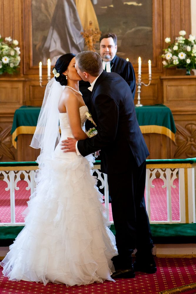 Brautpaar / Kirchliche Trauung / Hochzeitsfotografie Foto & Bild | hochzeit, brautpaar ...