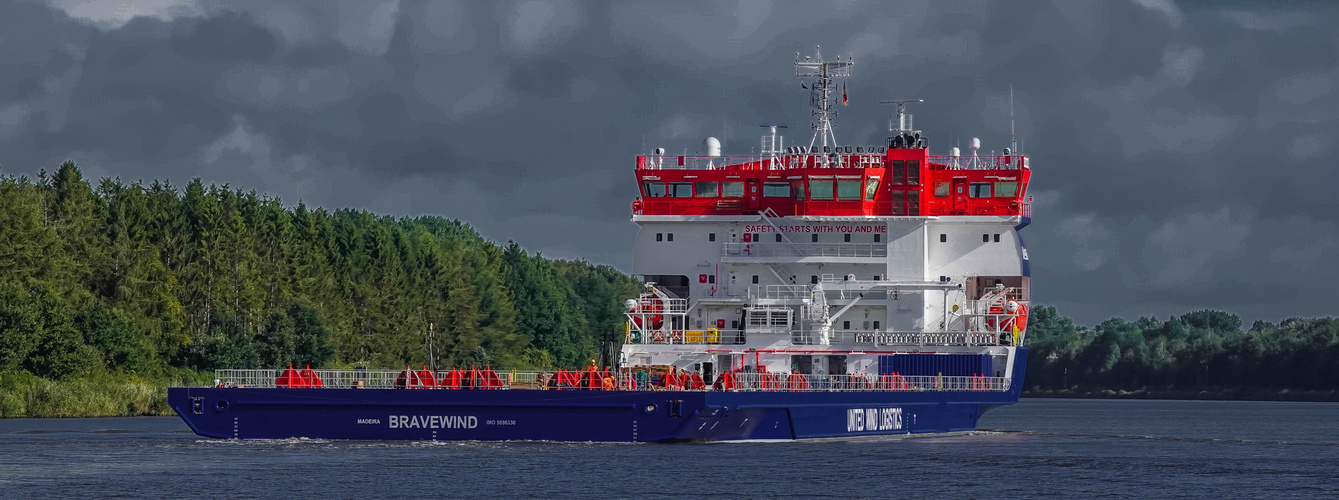 " BRAVEWIND " Foto & Bild | kanal, frachter, fahrzeuge Bilder auf ...