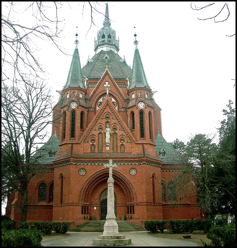 Breclav (Lundenburg) Foto & Bild | europe, czech republic, poland ...