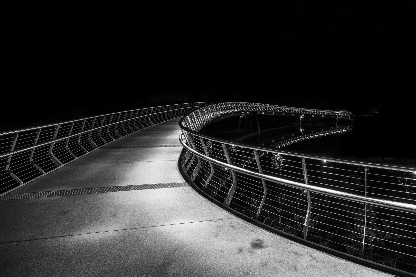 bridge.... Foto & Bild | monochrom, bearbeitungs - techniken, monochrome Bilder auf fotocommunity