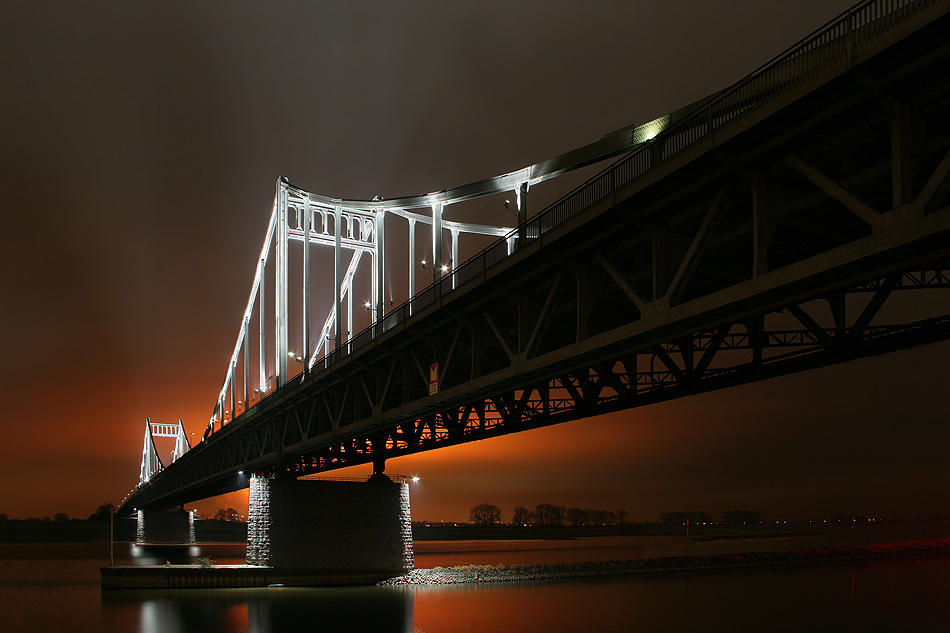 Bridge to Hell - Edition 2011 Foto & Bild | architektur, straßen ...