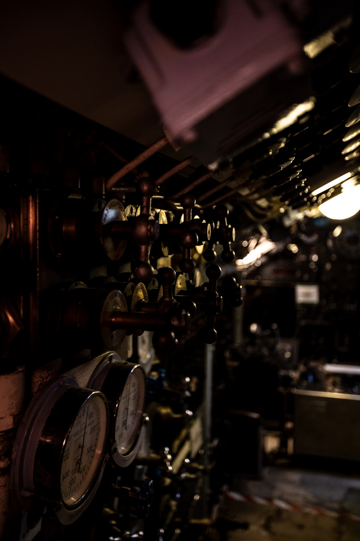 Britische U-Boot „HMS Otus- S 18“ Foto & Bild | industrie und technik ...