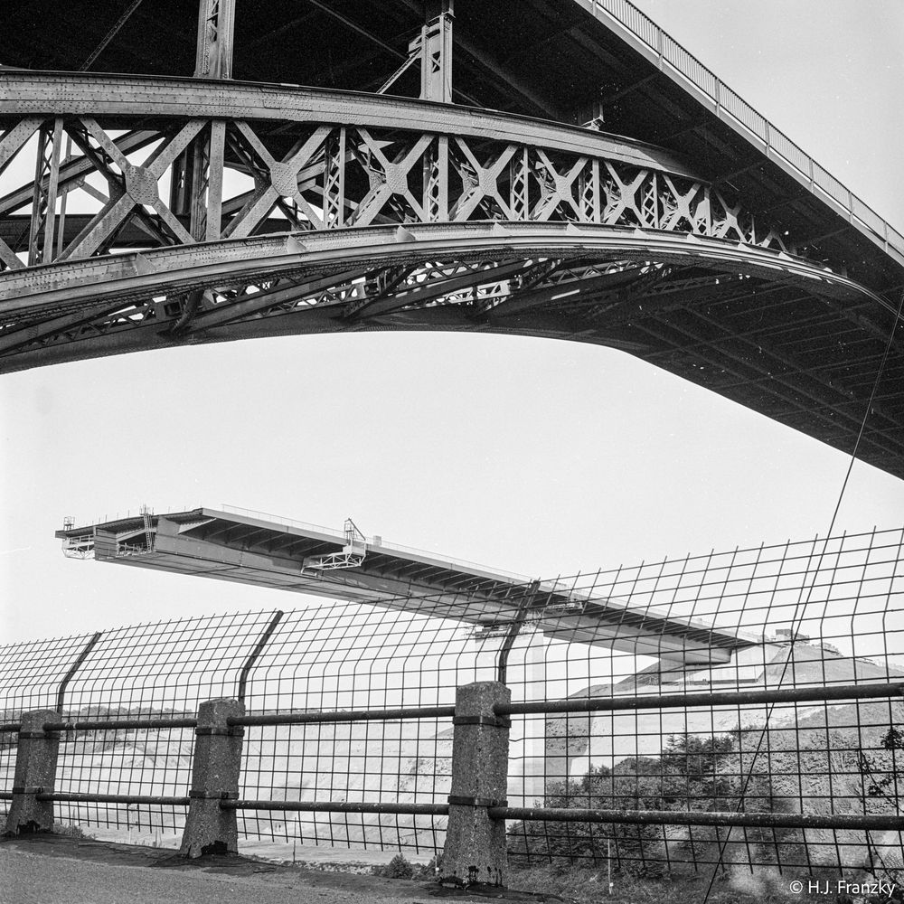 Brückenbau-20013 Foto & Bild | architektur, baustellen, bw analog ...