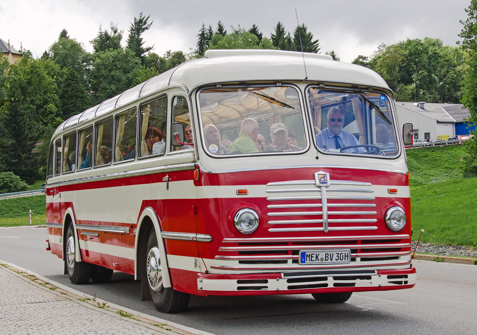 Büssing 5000 TU Oberwiesental 08.2017 Foto & Bild | autos & zweiräder ...