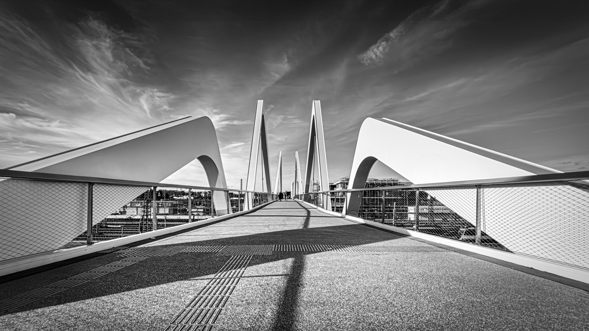 BUGA-Brücke in Heilbronn Foto & Bild | spezial, sw, steg Bilder auf ...