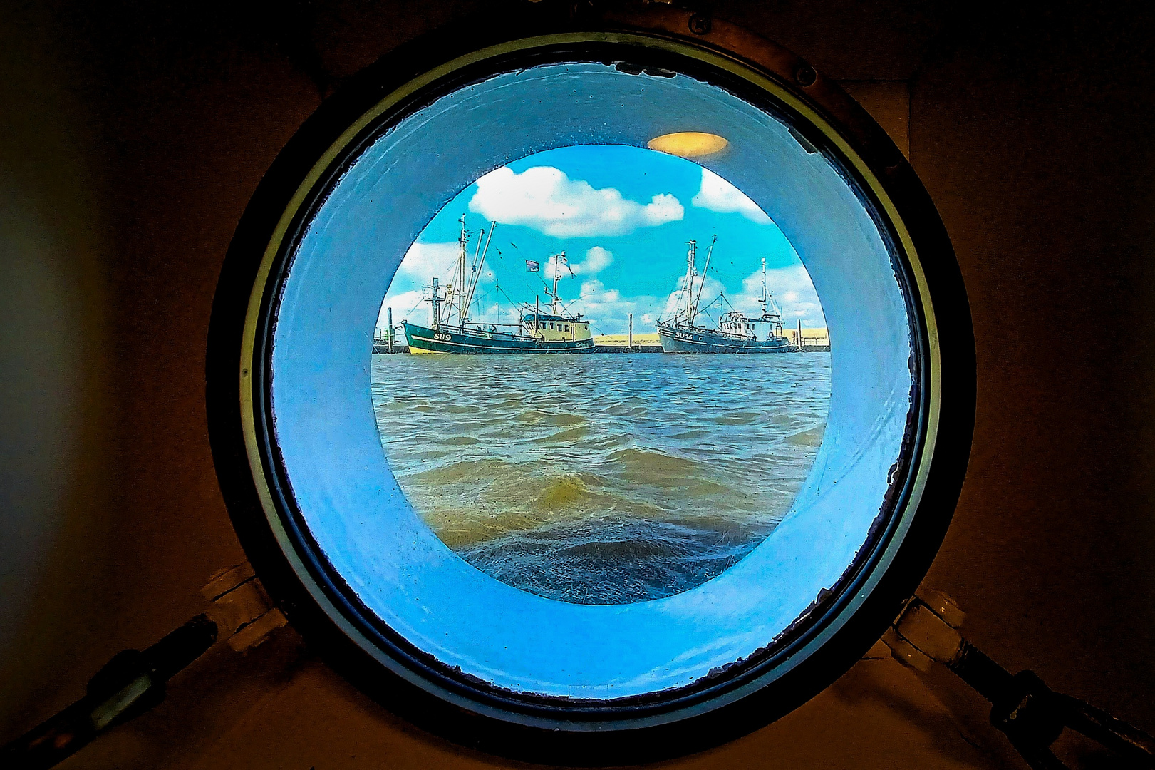 Bullauge Foto & Bild | world, spezial, fenster Bilder auf fotocommunity