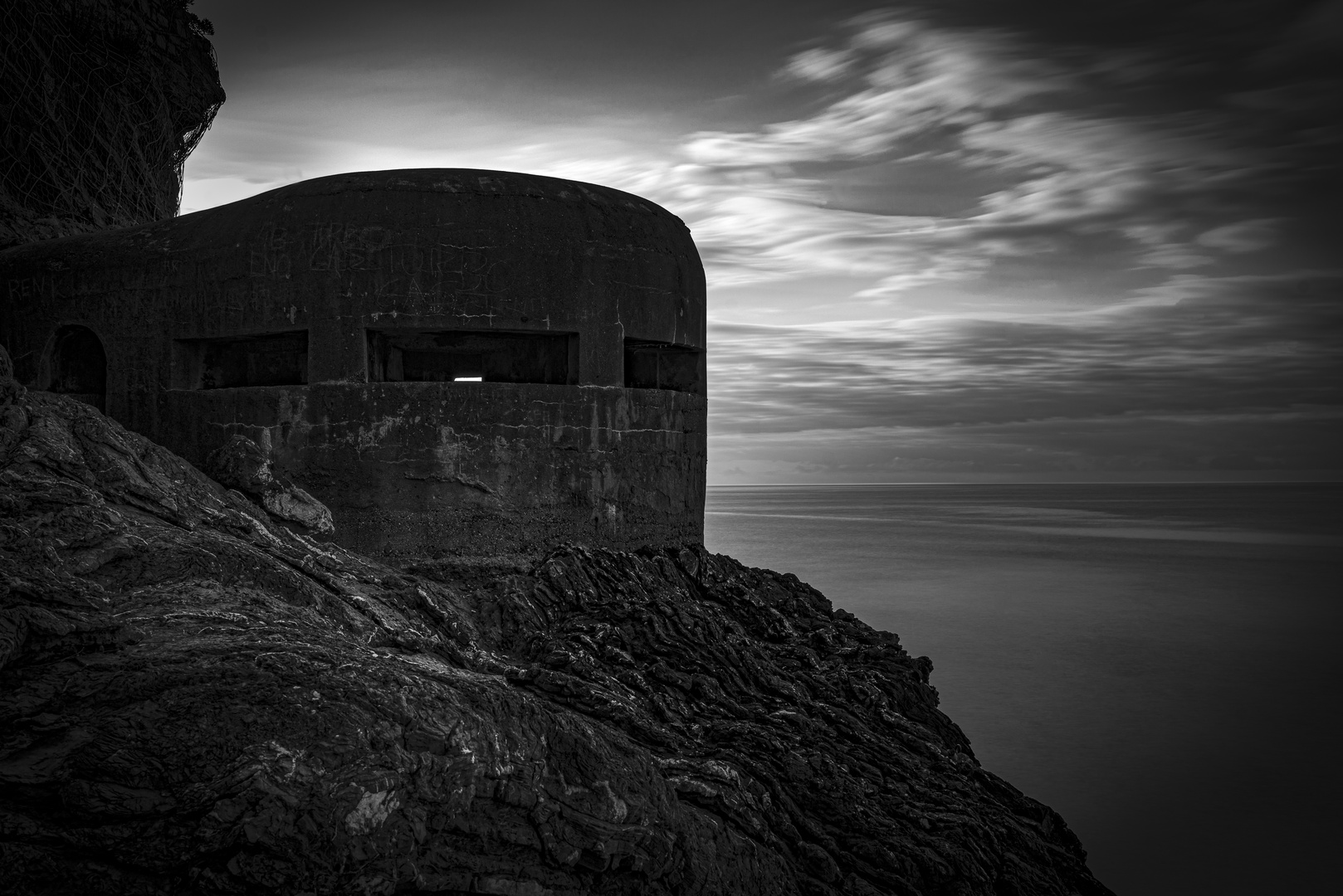 Bunker Foto & Bild | architektur, landschaft, meer & strand Bilder auf ...