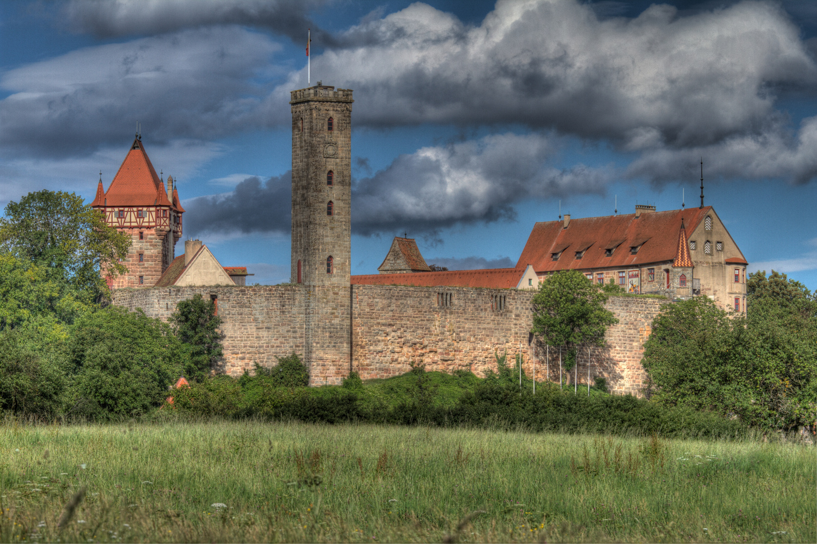 Burg Abenberg August 2011 HDR (3) Foto & Bild | architektur, schlösser ...