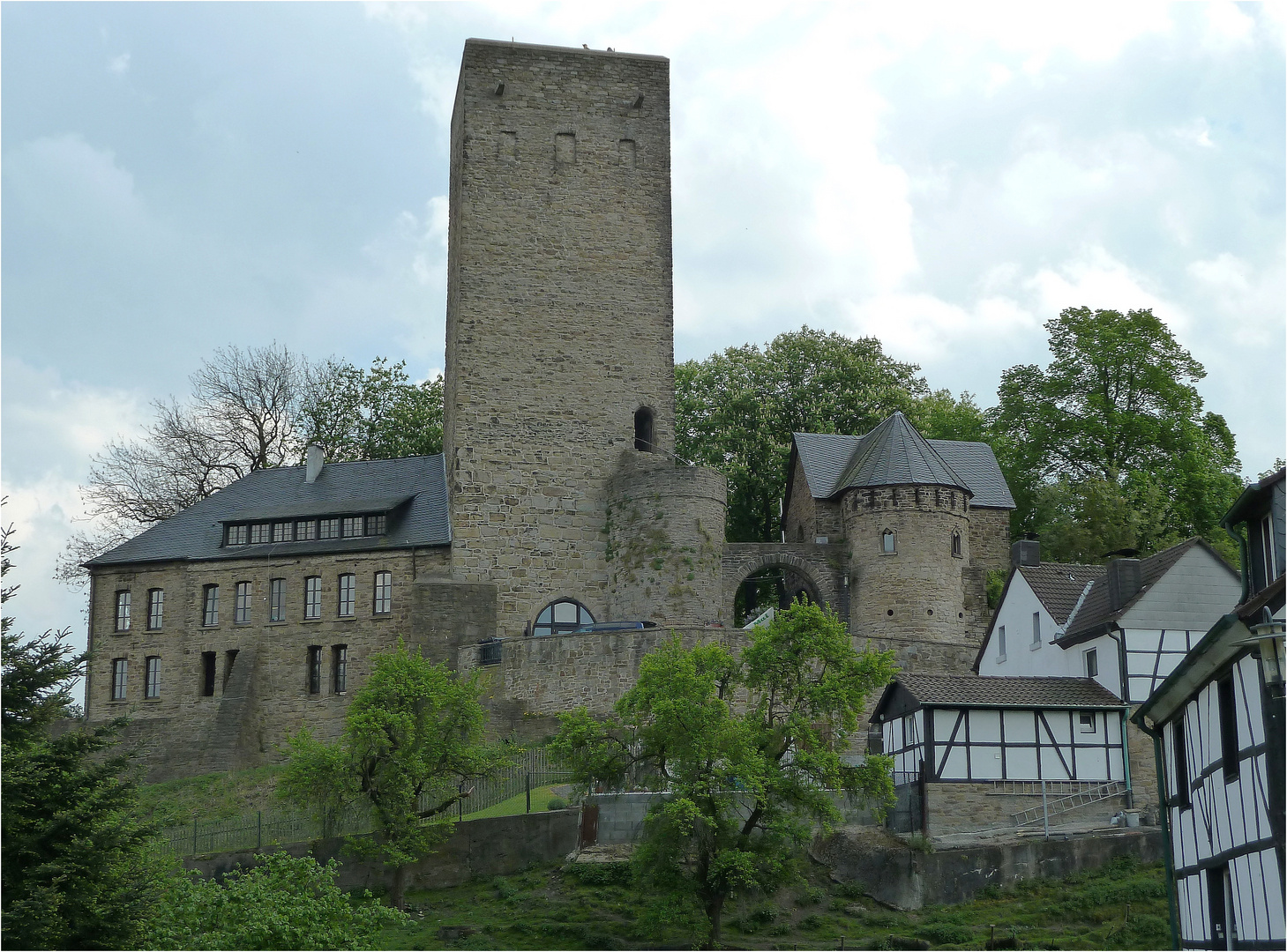 Burg Blankenstein Foto & Bild | burg, fachwerk, mittelalter Bilder auf ...
