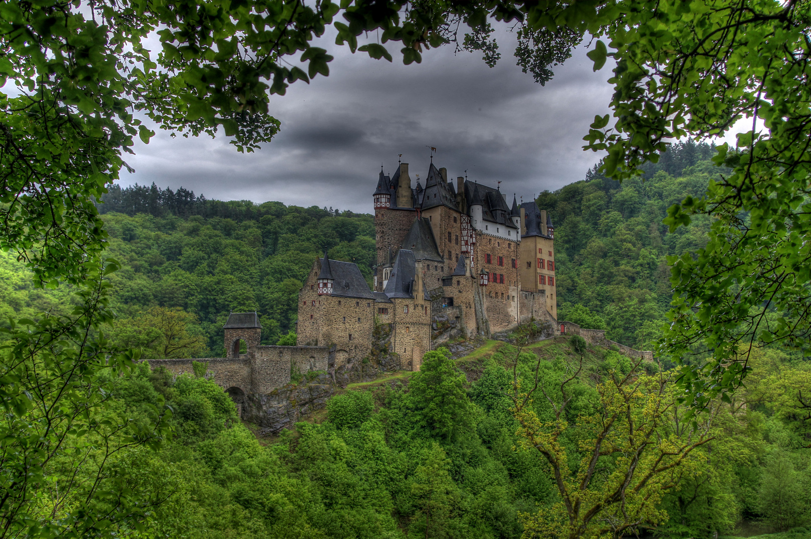 Burg Eltz Foto & Bild | architektur, schlösser & burgen, profanbauten ...