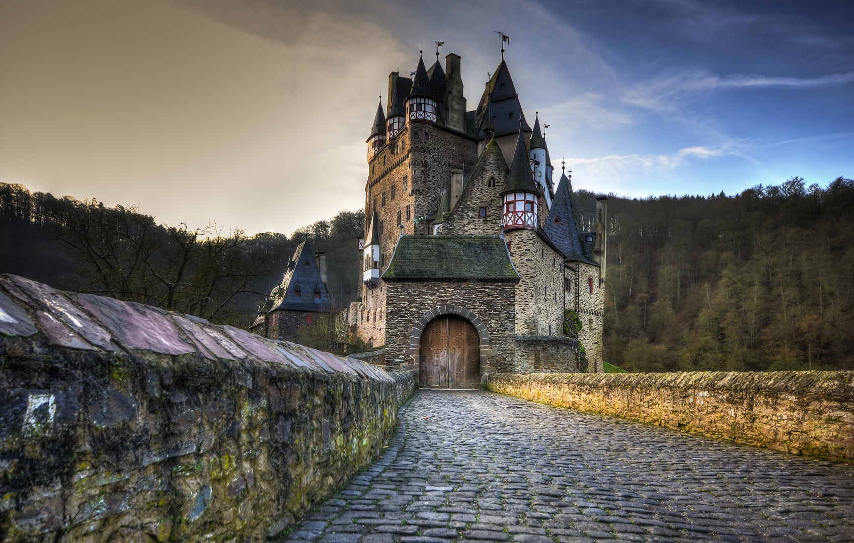 "Burg Eltz" Foto & Bild | deutschland, europe, rheinland-pfalz Bilder ...