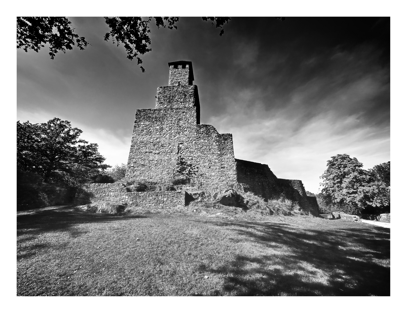 Burg Grimburg Foto & Bild | architektur, schlösser & burgen ...