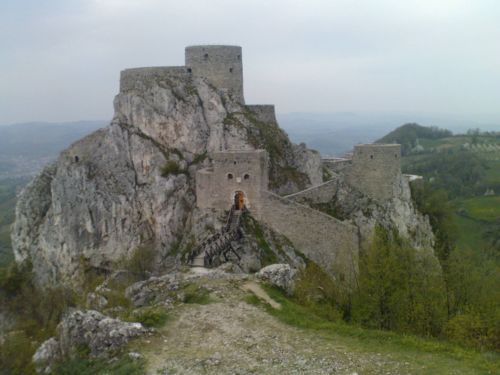 Burg in Srebrenik "KULA GRAD" Foto & Bild | europe, balkans, bosnia ...