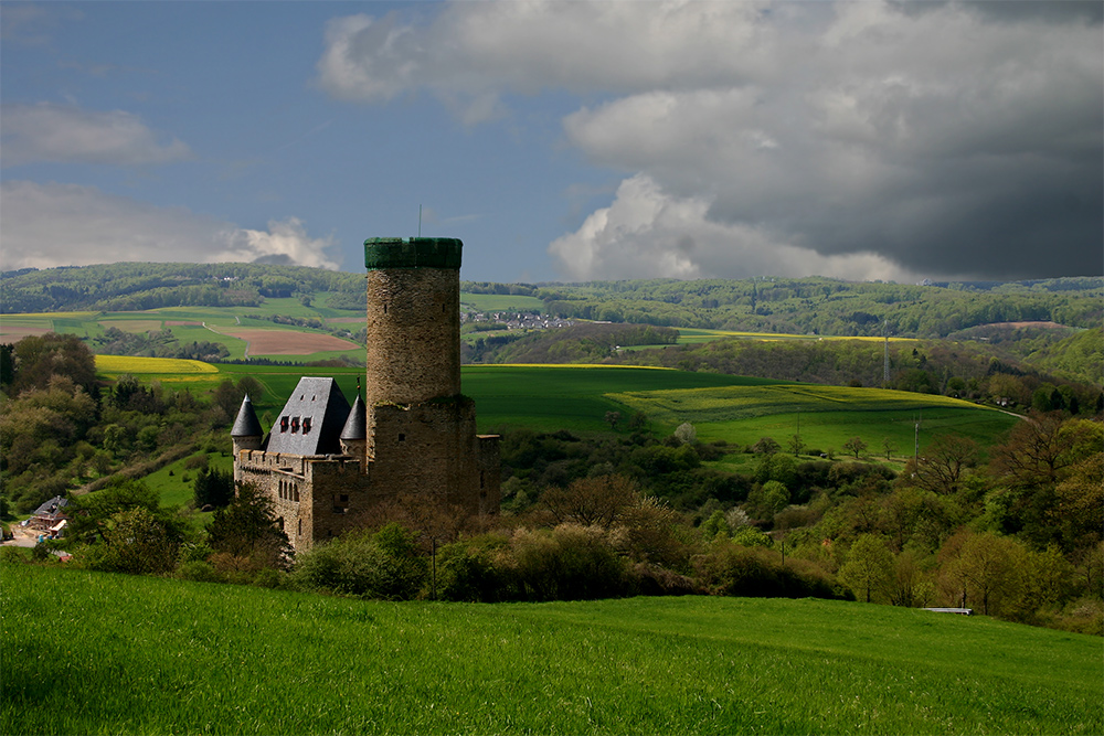 Burg Schwalbach Foto & Bild | architektur, schlösser & burgen ...