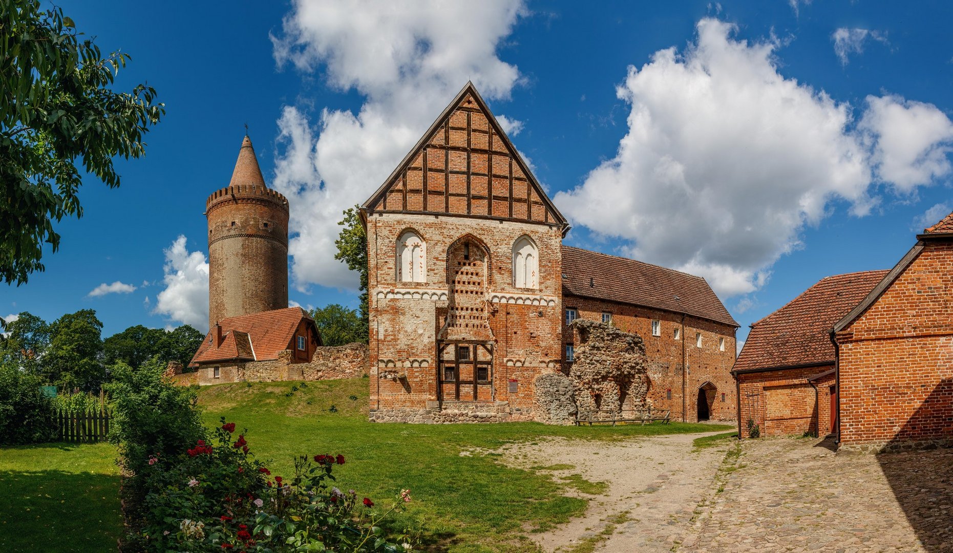 Burg Stargard III Foto & Bild | world, burg, architektur Bilder auf ...