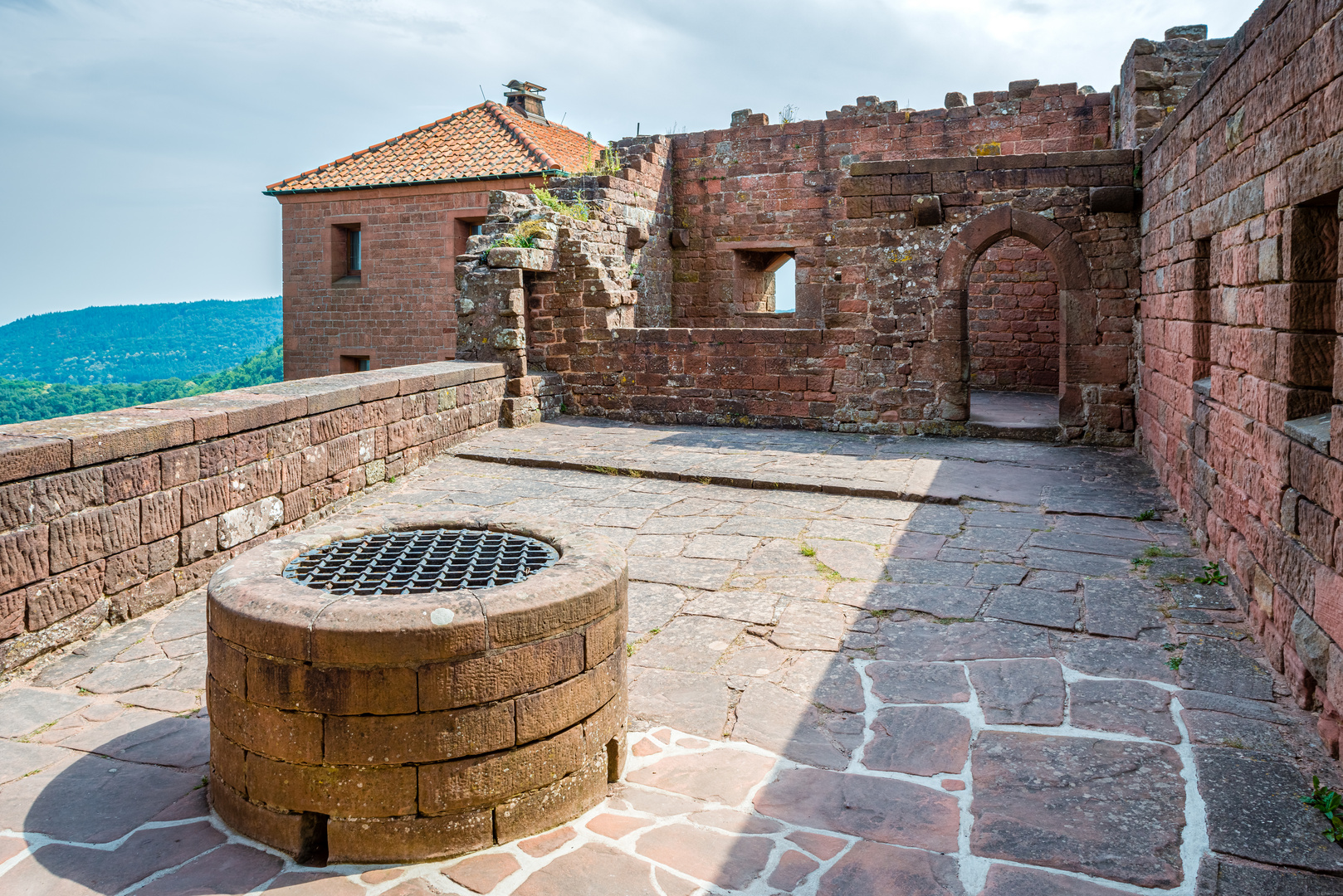 Burg Trifels 42 Foto & Bild | burg, sandstein, fels Bilder auf ...