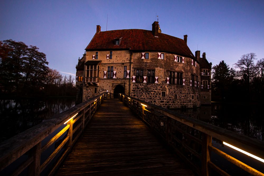 Burg Vischering (Vischering Castle) Foto & Bild | fotos, water, world ...