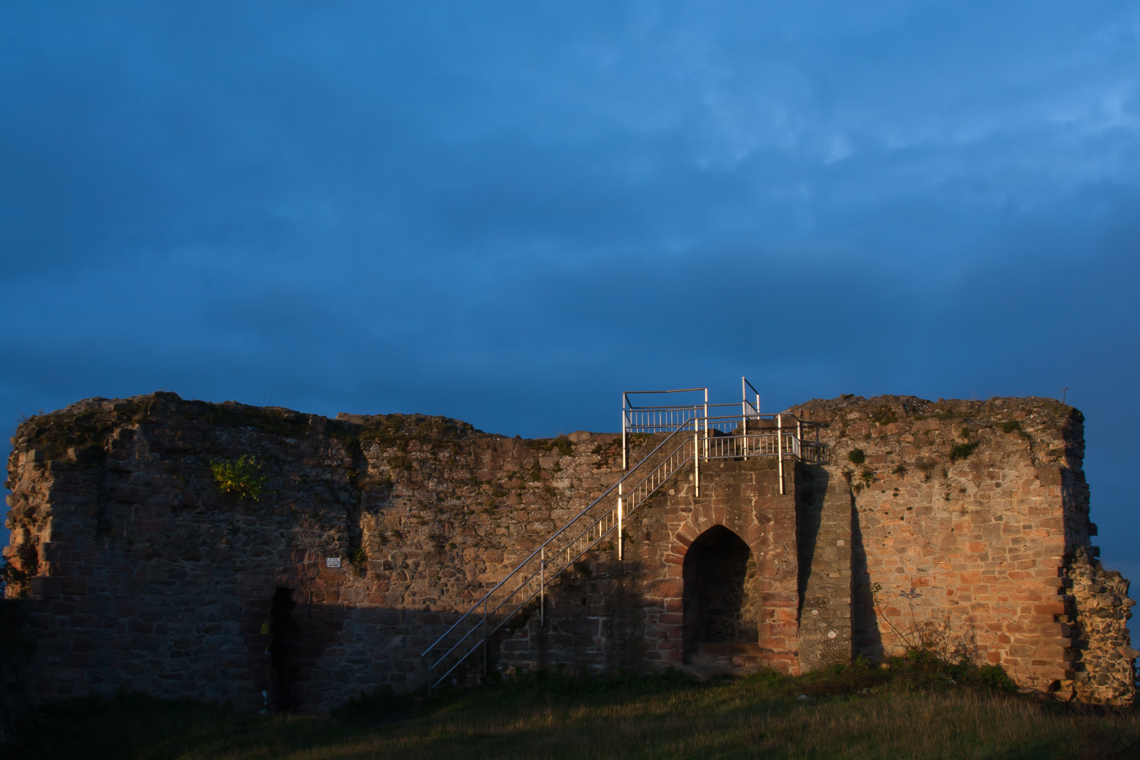 Burgruine Frauenberg Foto & Bild | deutschland, europe, hessen Bilder ...