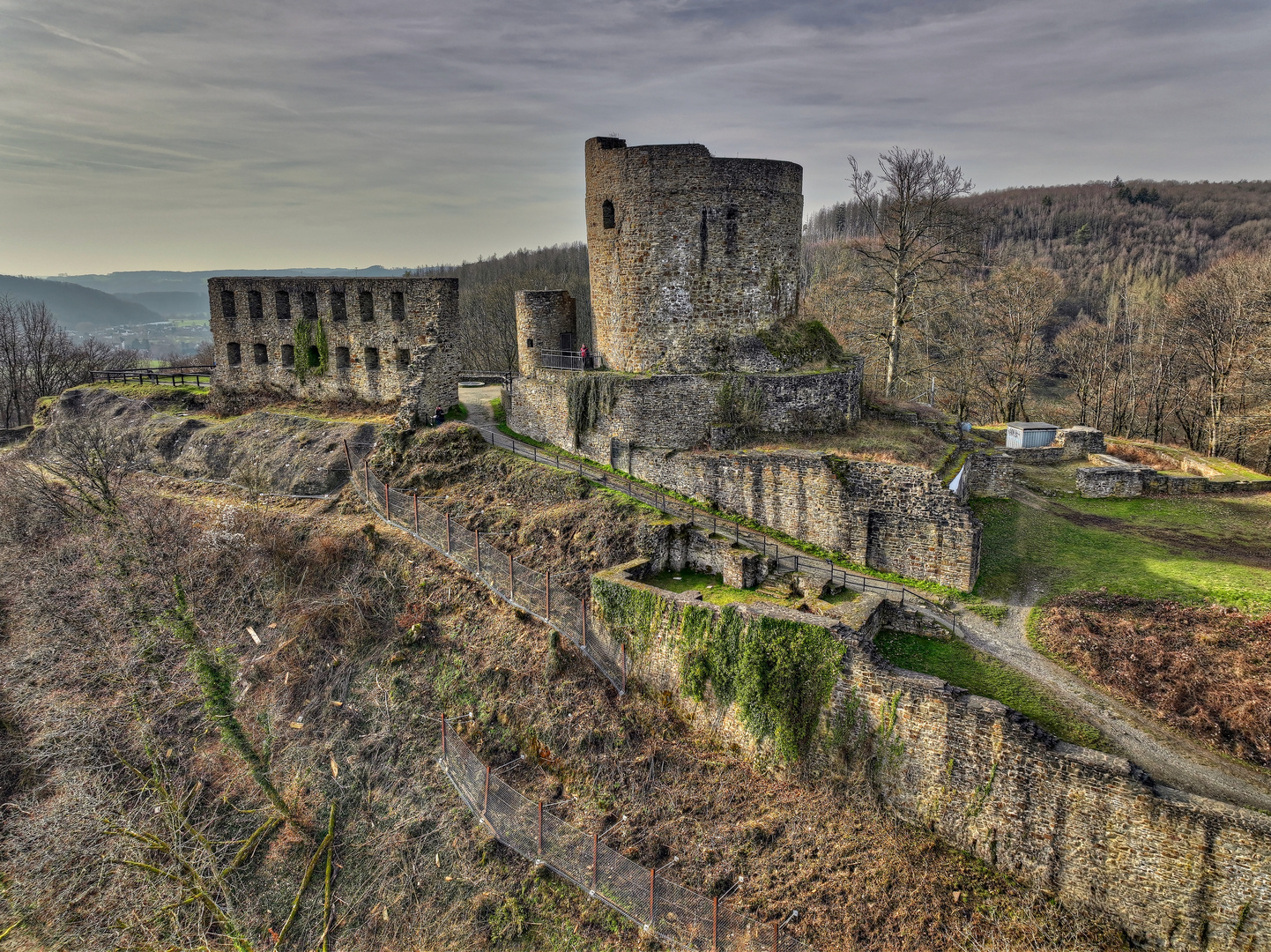 Burgruine Windeck 3 Foto & Bild | architektur, landschaft, schlösser ...