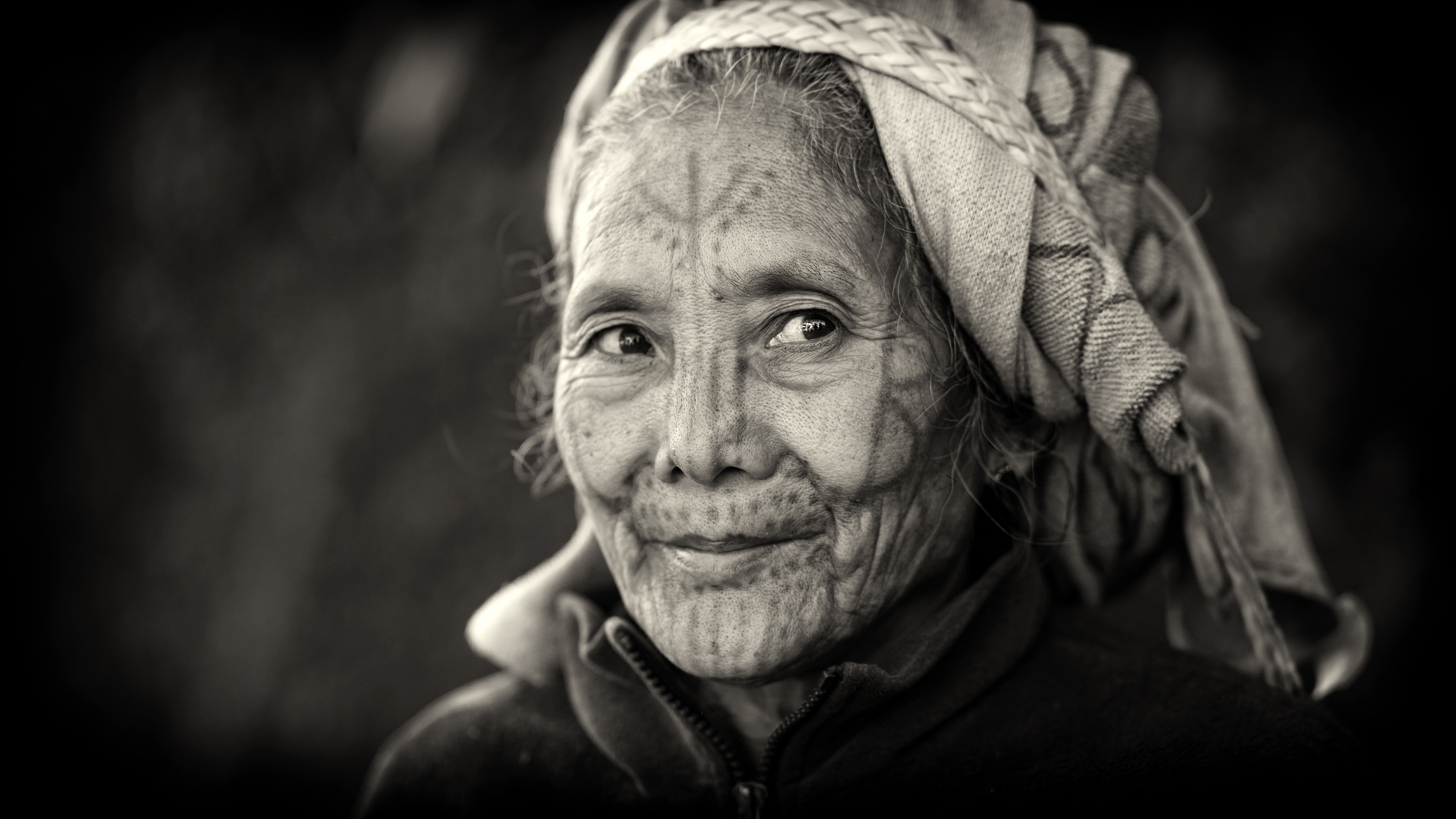 Burma Spider Woman Foto & Bild | erwachsene menschen, menschen im alter ...