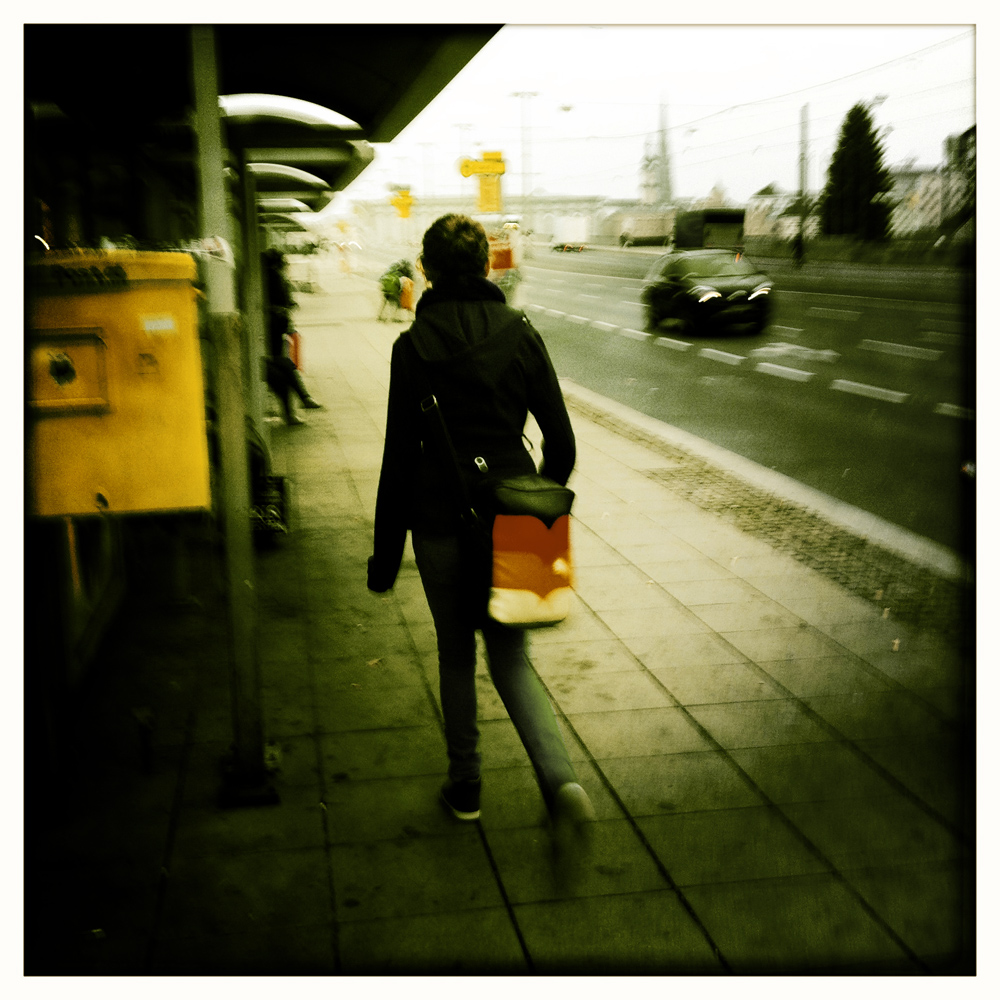 Bus STOP Foto & Bild | streetfotografie mit menschen, street: spontane ...